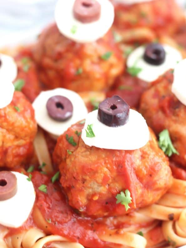Creepy Pasta Recipe (Halloween Spaghetti and Meatball Eyeballs) - Slow ...